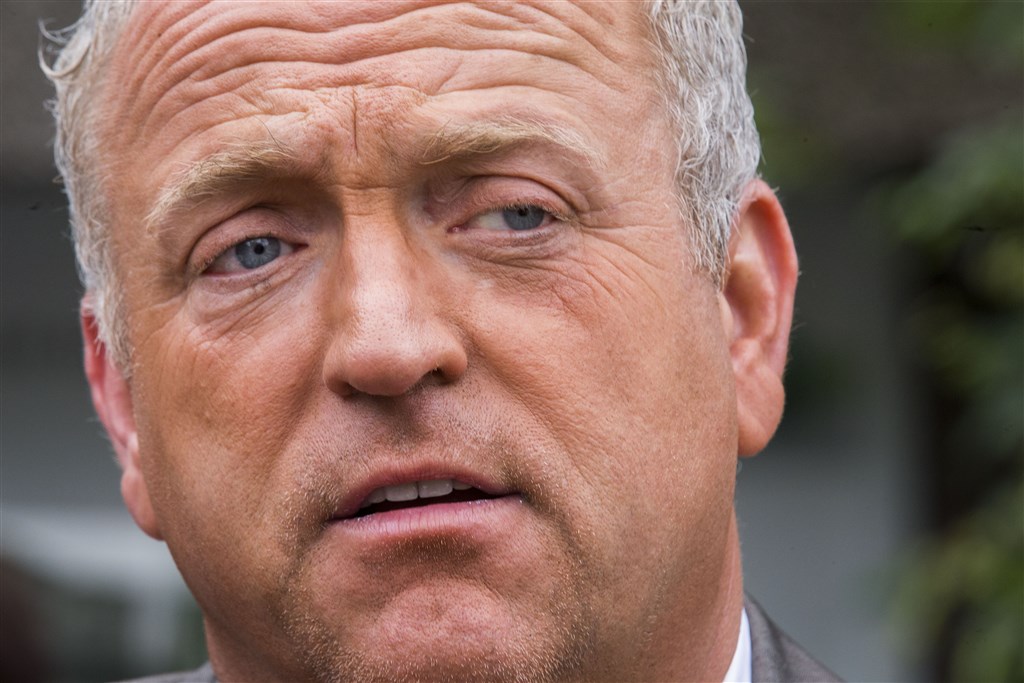 GeenStijl: Nog meer Glamorama! GORDON!