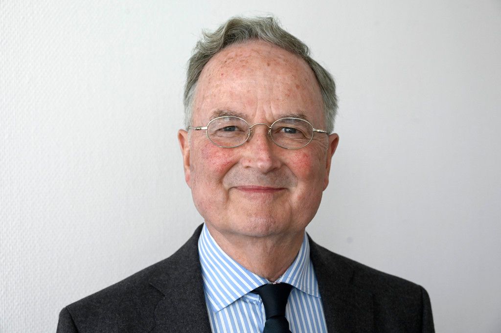 GeenStijl: Senator Robert Croll opgeBBBokt naar D66