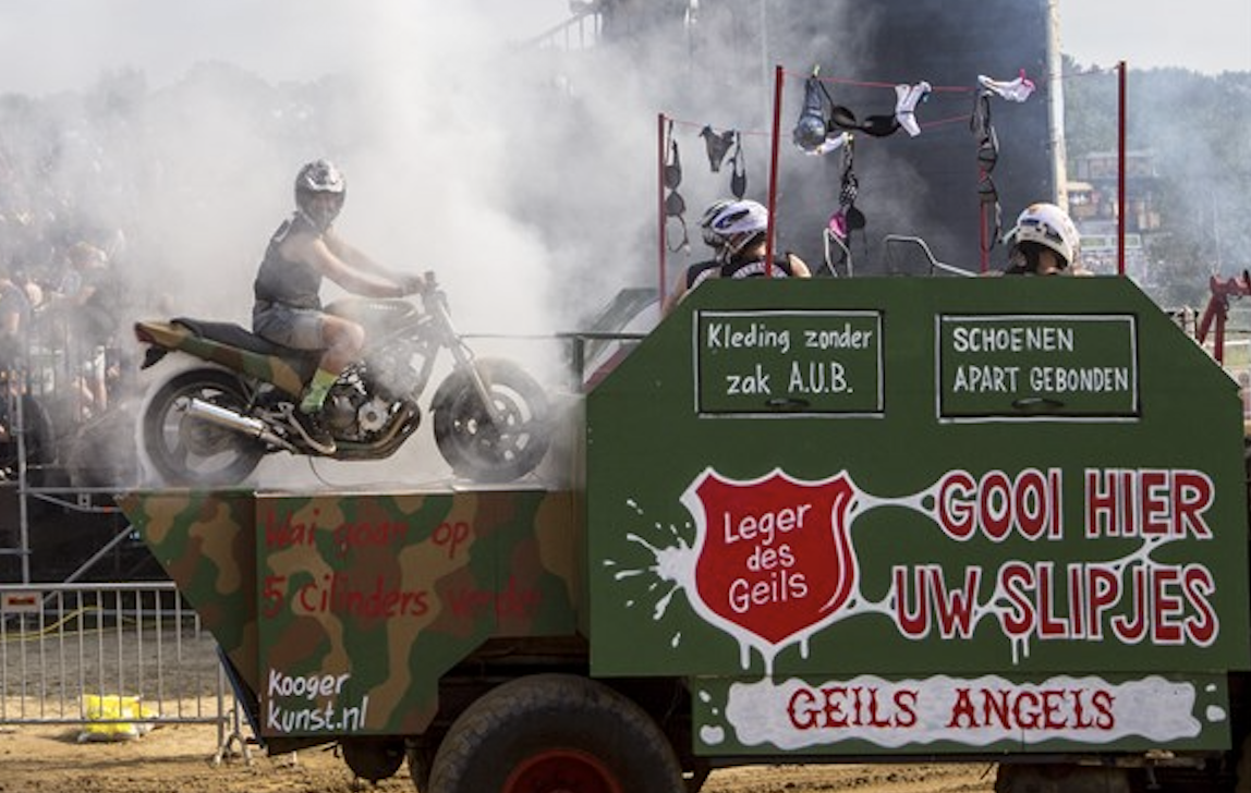 GeenStijl: Zwarte Cross dag 2: door de ogen van een aspirant ... GeenStijl: Zwarte Cross dag 2: door de ogen van een aspirant ...