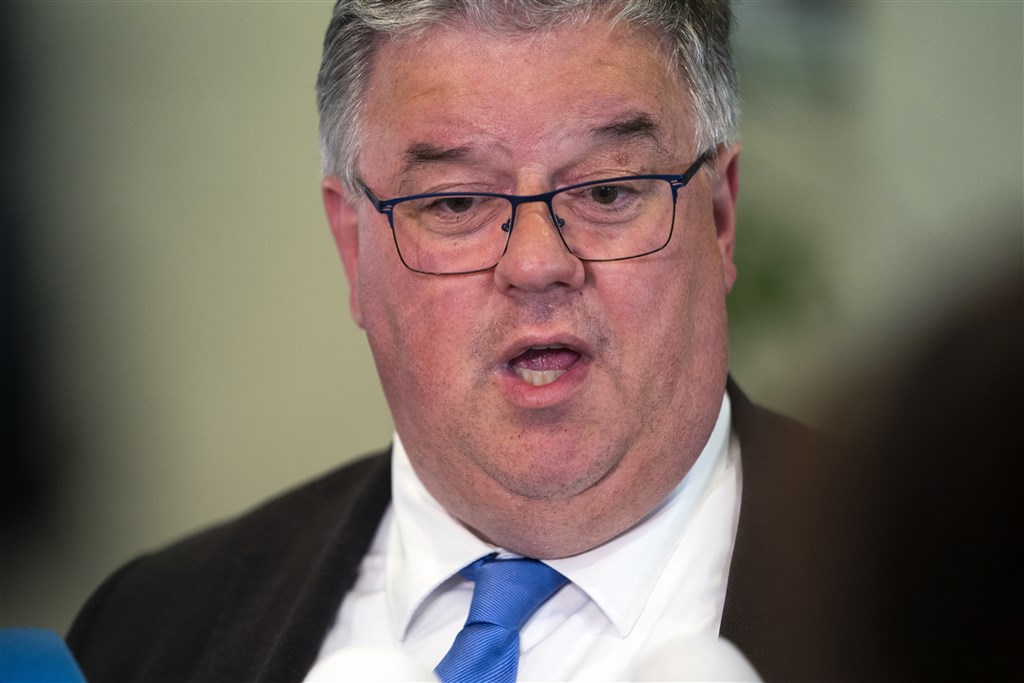 GeenStijl: 'Hugo de Jonge voerde stevige lobby voor dikke bal gehakt ...