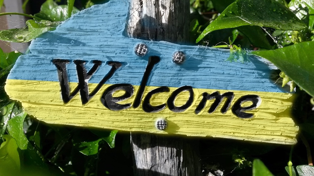 GeenStijl: Oekraïne adviseert Russen zich over te geven en lekker naar ...